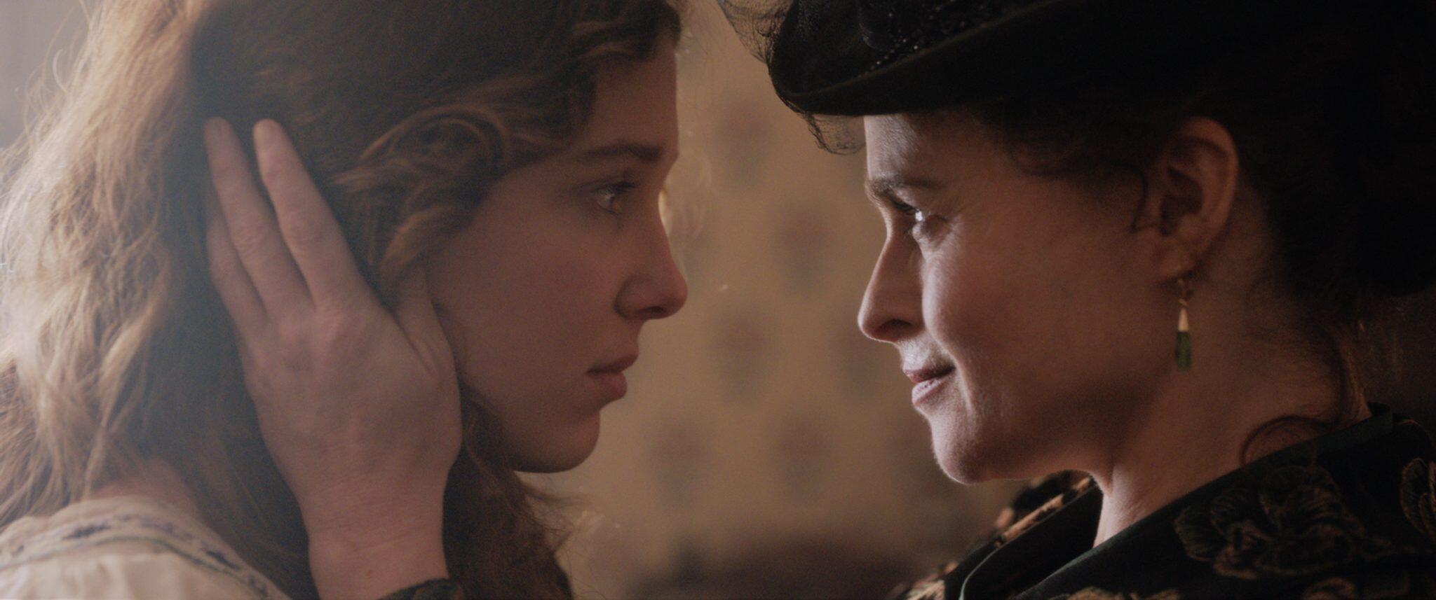 "Enola Holmes": A Irmã Que Rouba (E Bem) O Protagonismo - ESCS Magazine