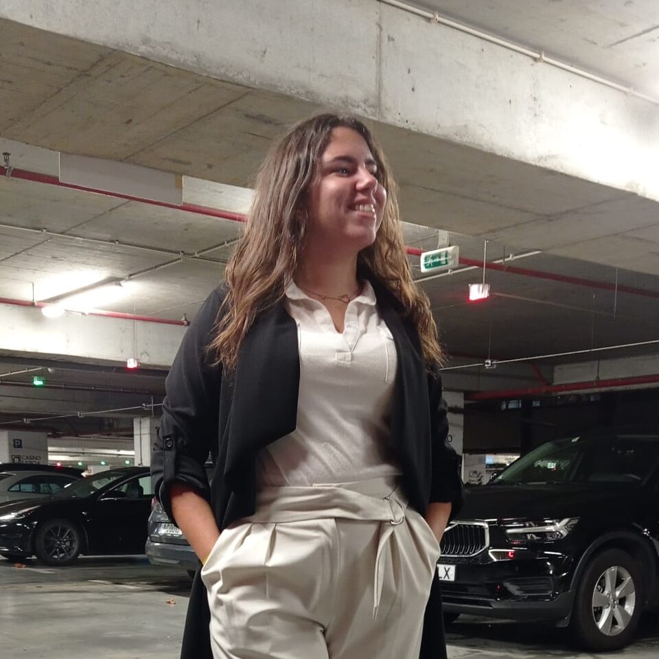 Flávia Gomes, Author at ESCS Magazine